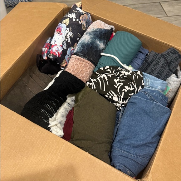Other | 10pc Assorted Clothing Bundle | Poshmark